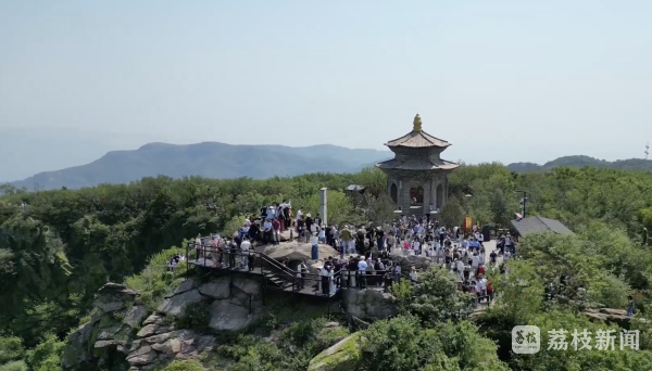 客流量飙升 “苏超”全面带火本地消费|无锡市_新浪财经_新浪网