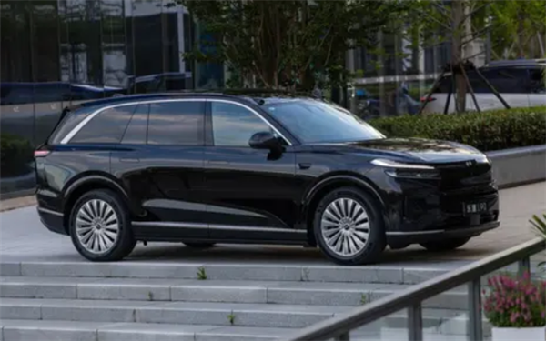 气场竟不输BBA！乐道L90黑色涂装实车曝光|CLTC_新浪科技_新浪网