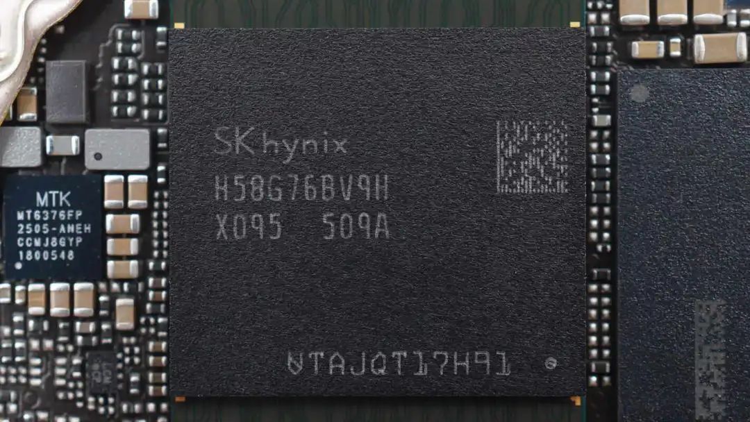 拆解小米首发3nm自研SOC芯片——玄戒O1__财经头条