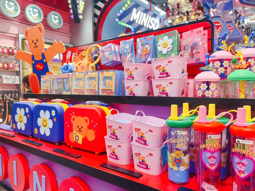 实探名创优品全球首家MINISO SPACE|名创优品_新浪财经_新浪网