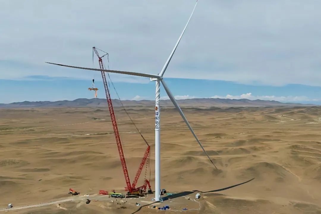 国家电投500MW风电项目，首台风机吊装完成|风电项目_新浪财经_新浪网