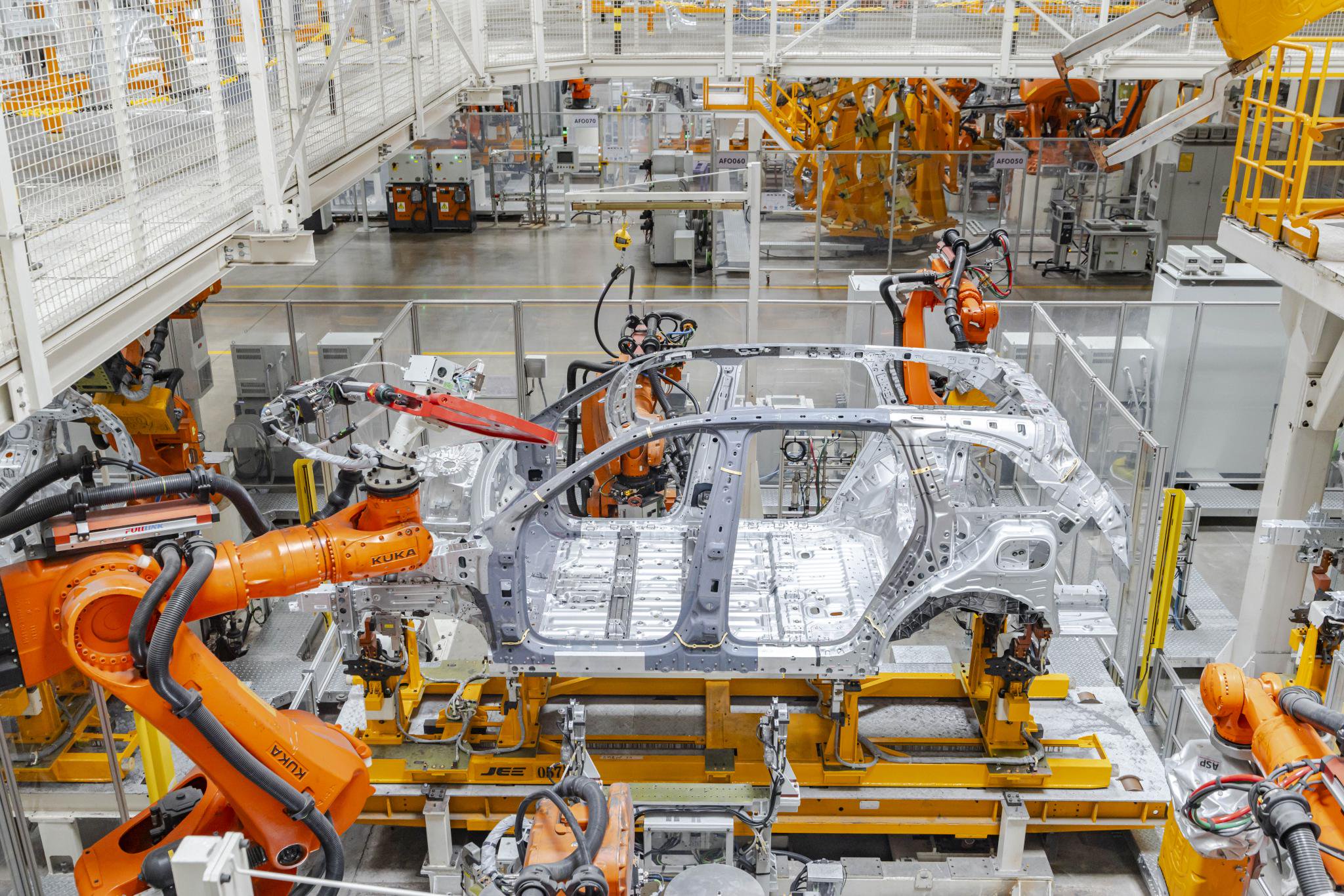 蔚來公司第 80 萬台量產車下線，樂道 L90 加速量產備貨，上市即交付 - 新浪香港