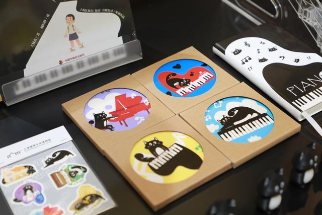 “高冷” 钢琴也能成“爱宠”，这只妙奇猫打动你了吗？|上海市_新浪财经_新浪网