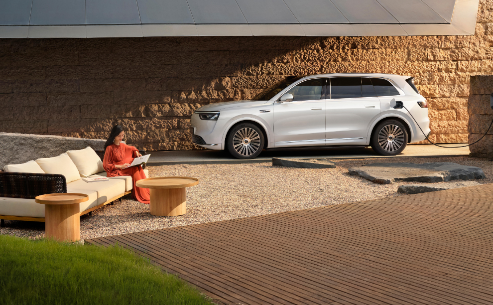 家庭智慧旗舰SUV问界M8纯电版发布，35.98万元起售|SUV|35-50万|五星_新浪科技_新浪网