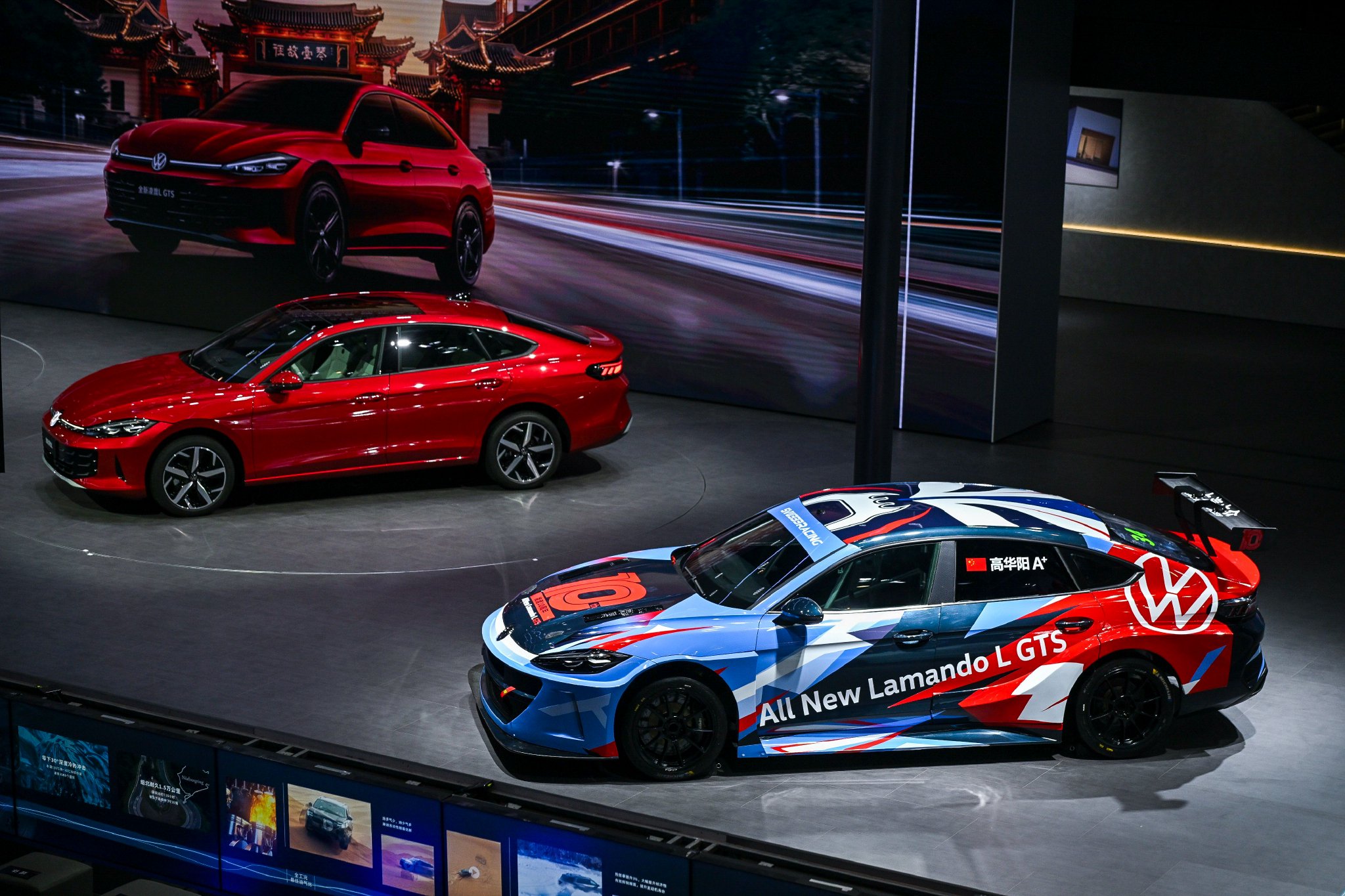 2025成都车展：全新凌渡L上市引领油车个性化风潮，上汽大众持续发力 “油电同进”|凌渡_新浪财经_新浪网