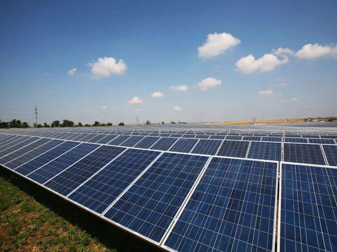 华润电力高海拔光伏项目开工，年内计划投390亿冲刺10GW风光装机目标|华润电力_新浪财经_新浪网