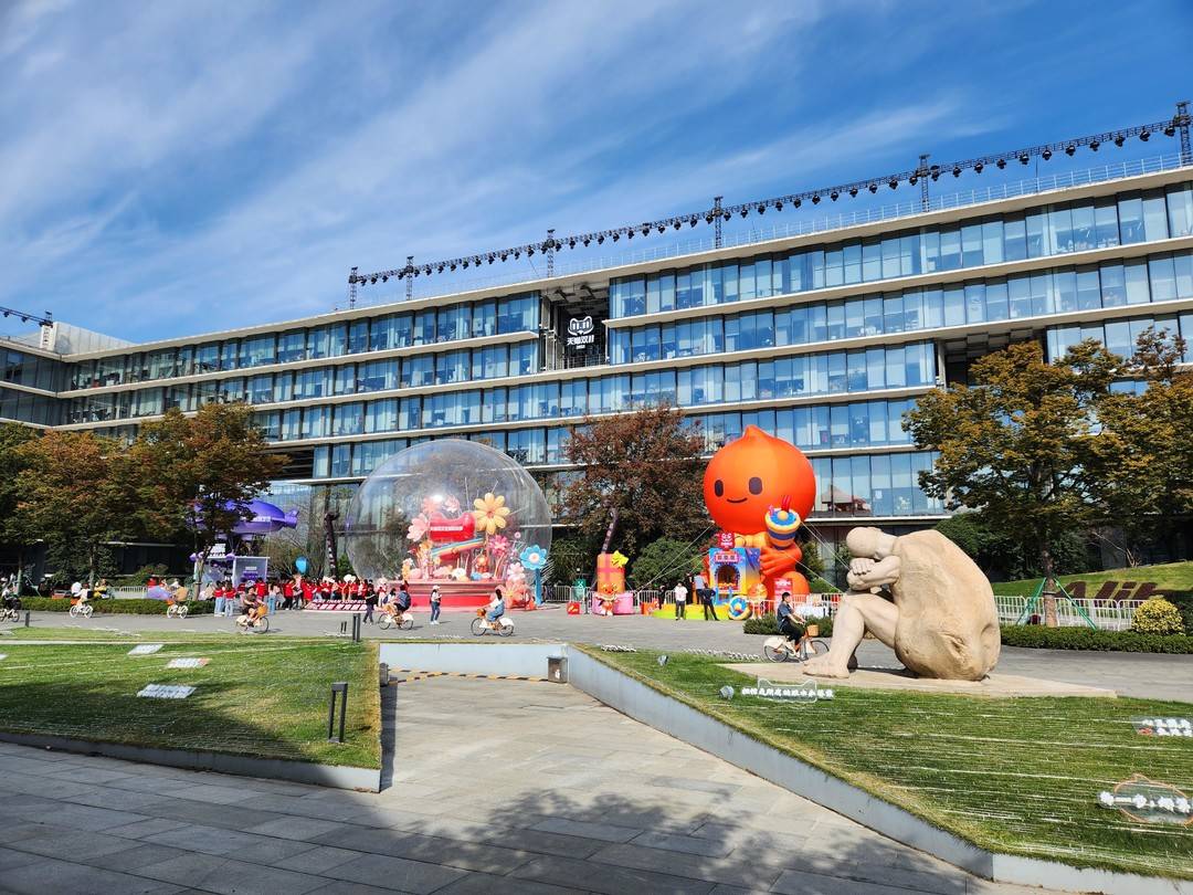 Star-Studded Events Take Over AsiaWorld-Expo - 新浪香港