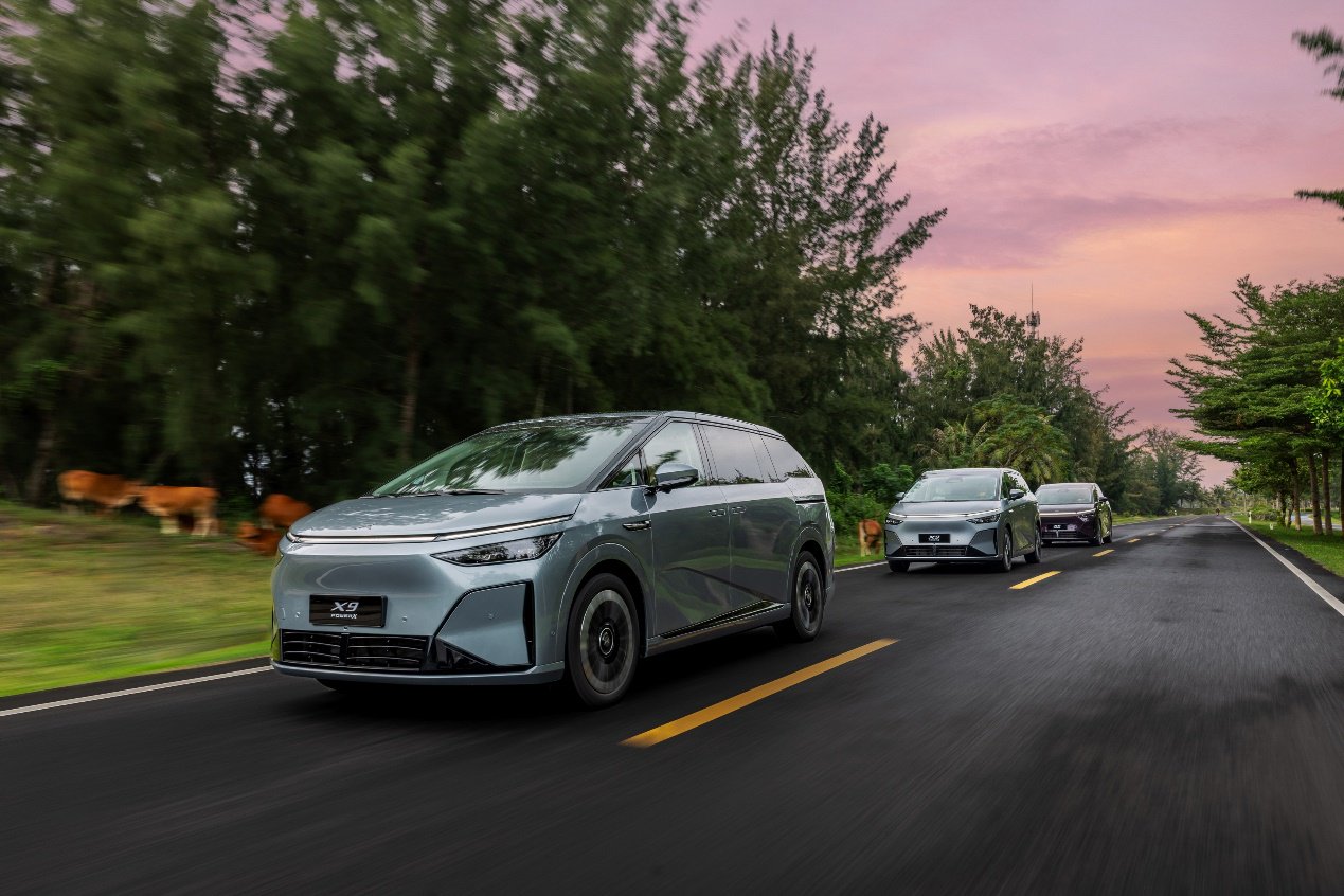 小鹏X9增程版即将发布：配备63.3kWh电池及60L油箱 综合续航1602km|小鹏_新浪财经_新浪网