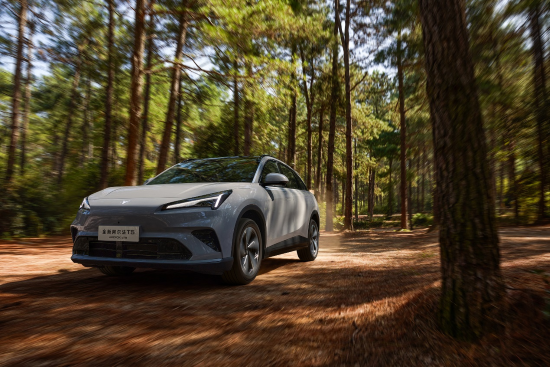 极狐全新阿尔法T5上市：15万内唯一城市NOA SUV，重构智能与增程双重体验_新浪科技_新浪网