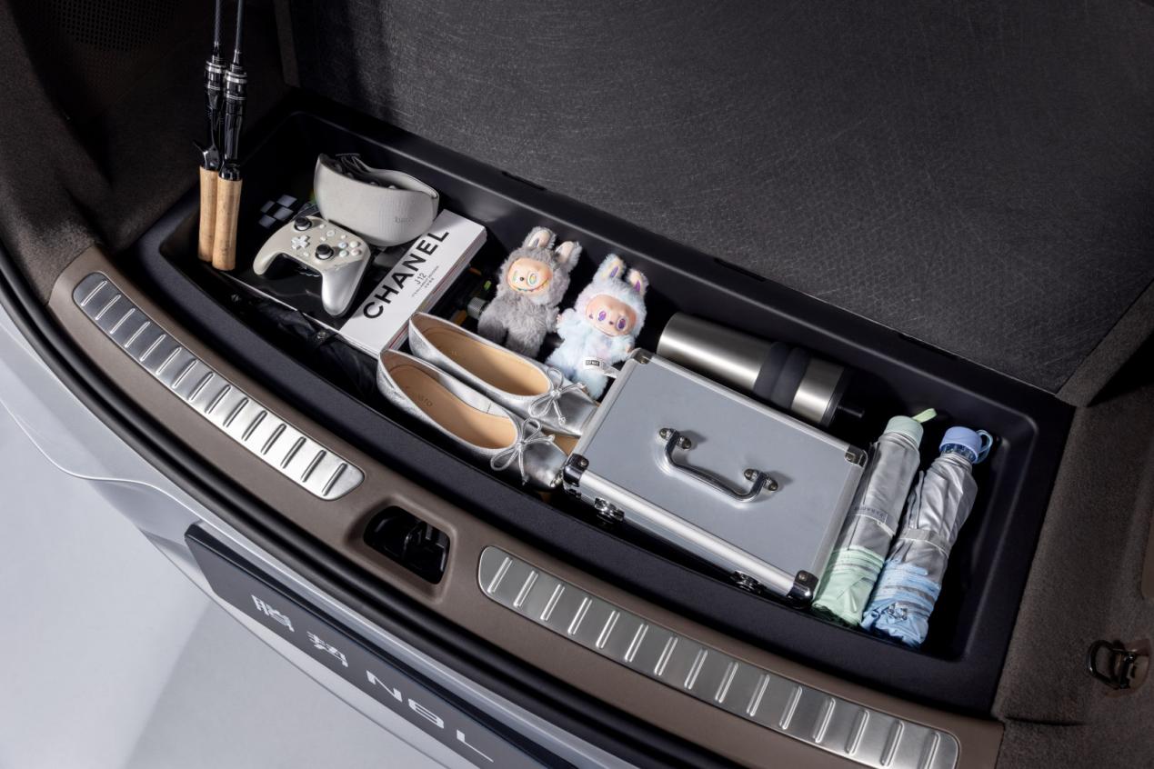 29.98万元起！腾势N8L以“五心三感”打造“美好出行家”|腾势|25-35万_新浪科技_新浪网