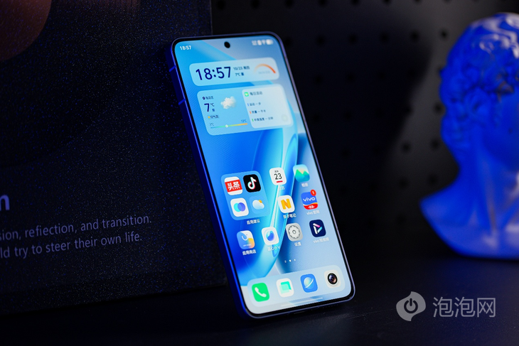 iQOO Neo11开售：2K屏+双芯性能怪兽，首销2599元起|iQOO|2k屏_新浪科技_新浪网