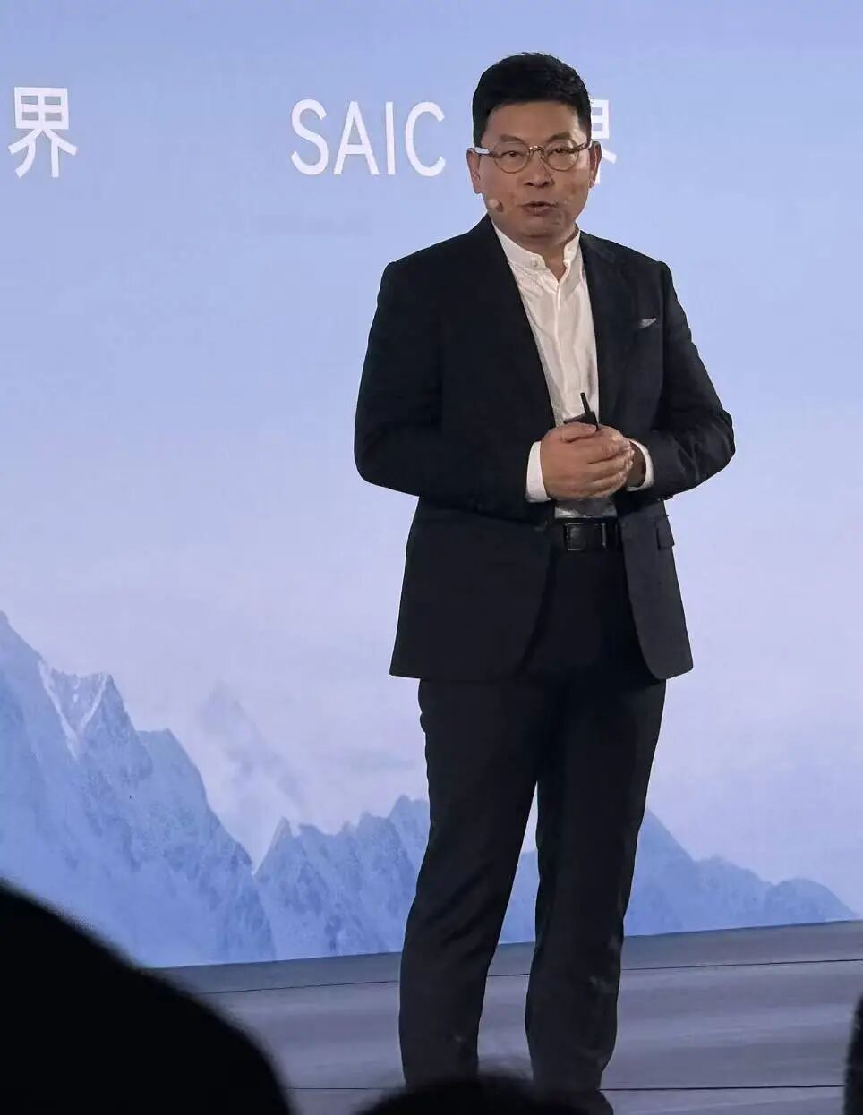 30.98万元起，顶配降8万元，新享界S9上市！鸿蒙智行旗舰MPV将亮相，余承东：将超越市面所有对手|MPV_新浪财经_新浪网