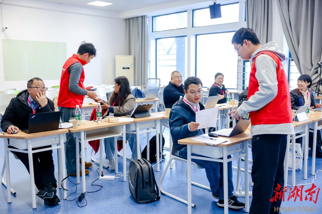 AI赋能、医理跨界！全国顶尖物理赛事上演硬核巅峰对决|物理_新浪财经_新浪网