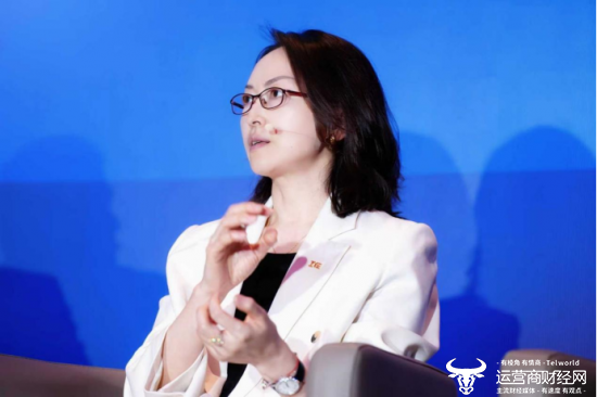 中兴通讯CDO崔丽出席《经济学人》AI创新亚洲峰会2025|AI|崔丽|中兴通讯_新浪科技_新浪网