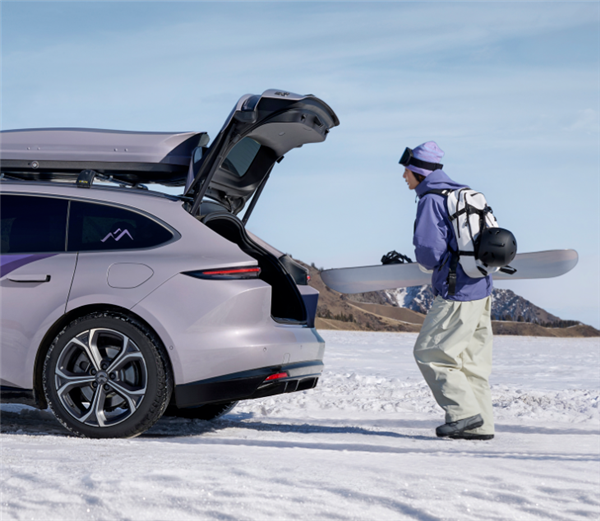 紫色很有韵味 蔚来ET5/ET5T远空套装限定版上市：31.3万起|25-35万|蔚来ET5_新浪科技_新浪网