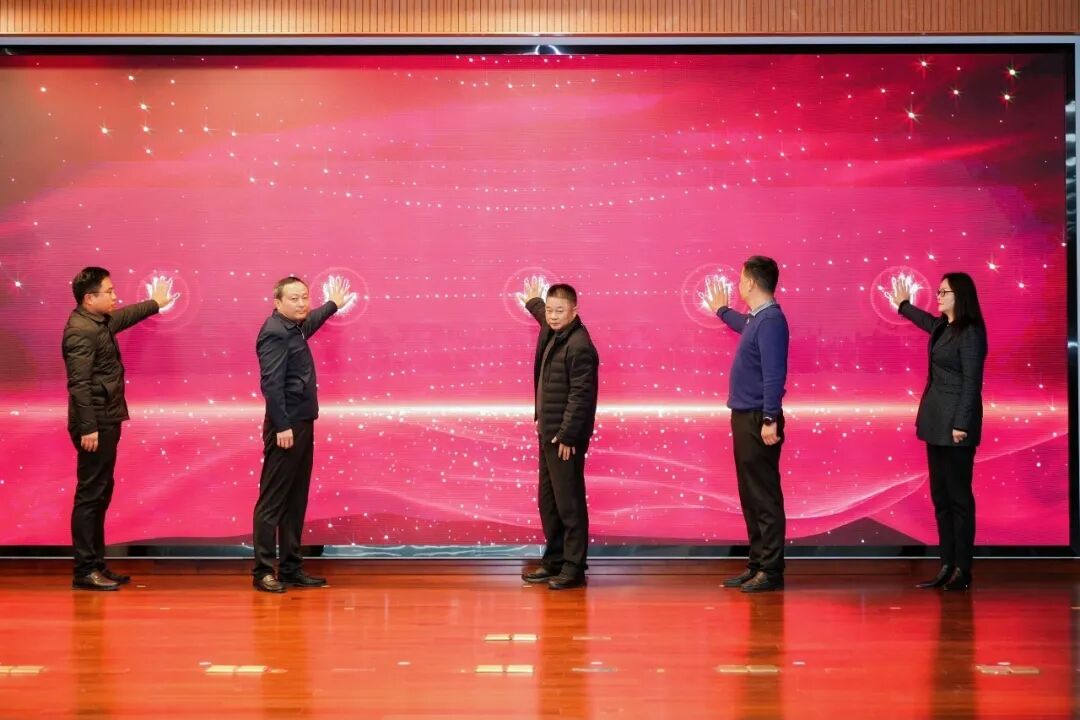 “智联海外·数创融合”AI赋能跨境社媒实践暨OPC新生态培育大会在镇江润州成功举办_新浪财经_新浪网