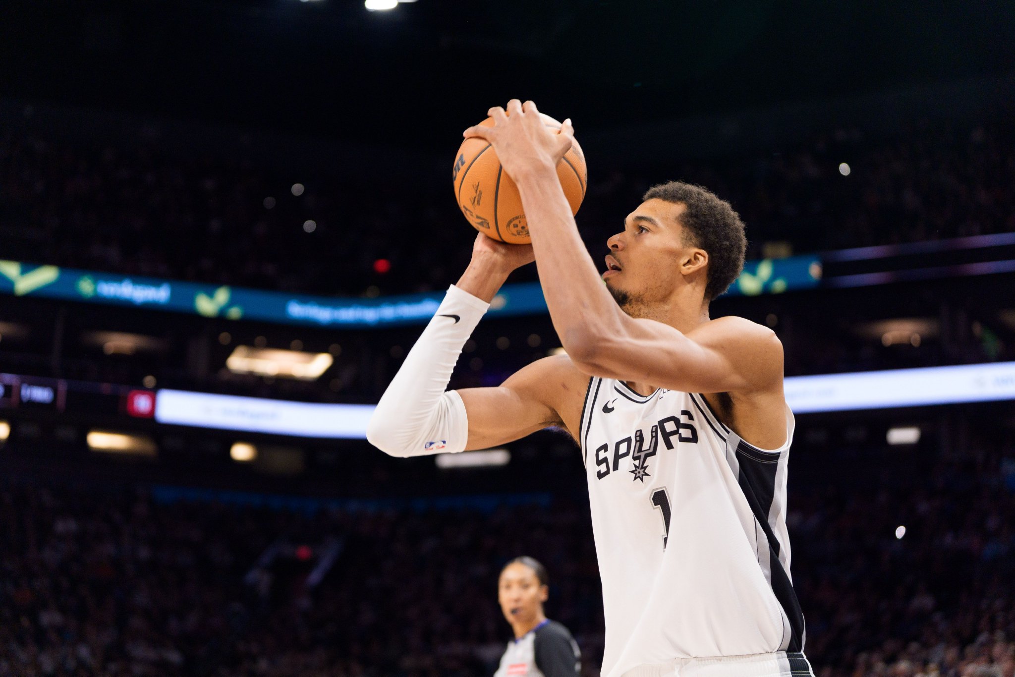 铁出边际！马刺近两战三分命中率22.6%&22.7% 合计75中17|犹他爵士队|克利夫兰骑士队|圣安东尼奥马刺队|NBA常规赛|nba_手机新浪网