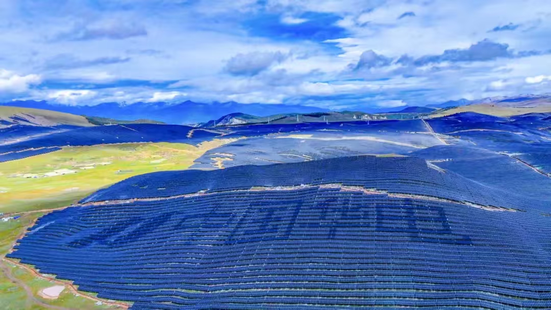 行业要闻 | 我国首个百万千瓦级高原山地光伏工程投运|高原山地_新浪财经_新浪网