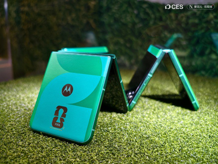 联想在 Sphere 办了场科技春晚，既折叠手机，也折叠电脑｜CES 2026|摩托罗拉|拯救者|屏幕|机身|手写笔_手机新浪网