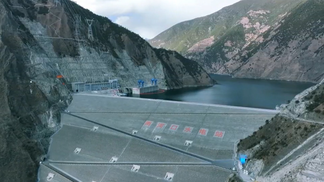 总装机容量破亿千瓦 四川“水电+”助力长江经济带高质量发展|四川省_新浪财经_新浪网