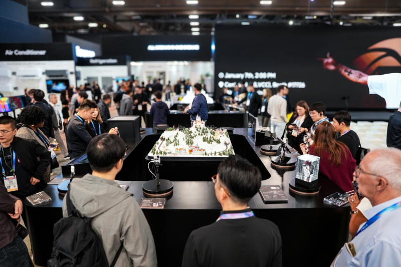 最小体积，最强性能：光子跃迁以8K AI拇指相机问鼎CES|ces|AI|酷比魔方_新浪科技_新浪网