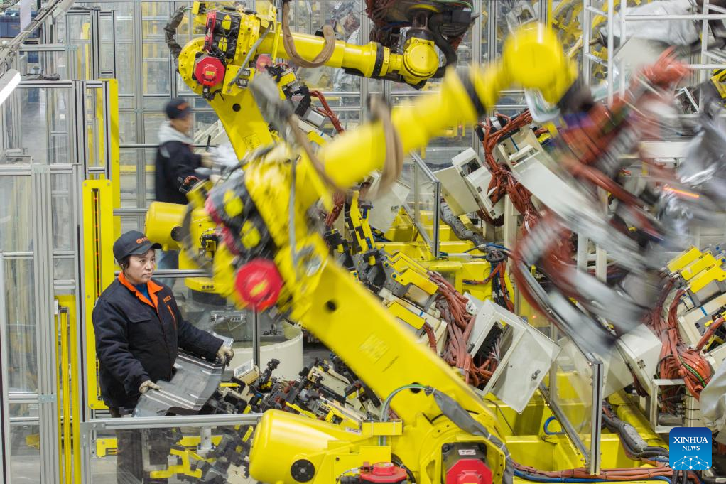 China's auto output, sales reach new highs in 2025, building global win ...