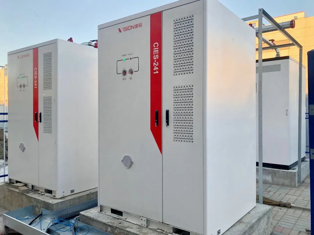 携手互联网巨头，雄韬股份AIDC浸没式储备一体项目成功并网！|雄韬股份_新浪财经_新浪网