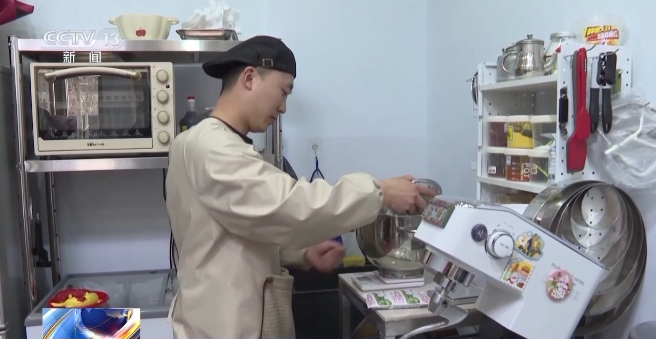 视频丨当马年遇上传统手艺：花馍“蒸”福 烙画“绘”吉祥_新浪财经_新浪网