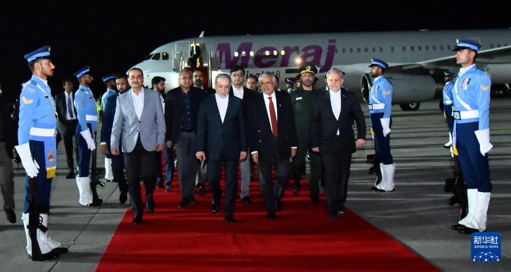 伊朗外长率团，抵达巴基斯坦|伊朗外长_新浪财经_新浪网