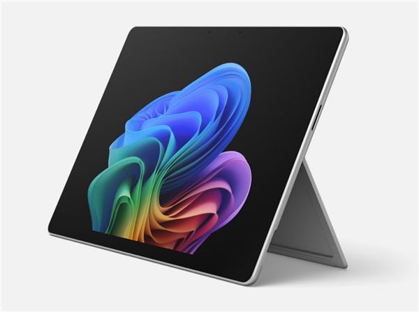 起售价13000+！微软正式发布Surface Pro 12：回归首发Intel芯|微软_新浪财经_新浪网