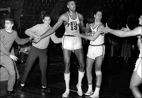 扒一扒|詹姆斯库里暴怒的背后,是最残酷的现实_NBA_新浪竞技风暴_新浪网