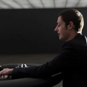 Tom Dwan：阅尽千帆扑克王归来 他是否仍旧传奇？_棋牌_新浪竞技风暴_新浪网