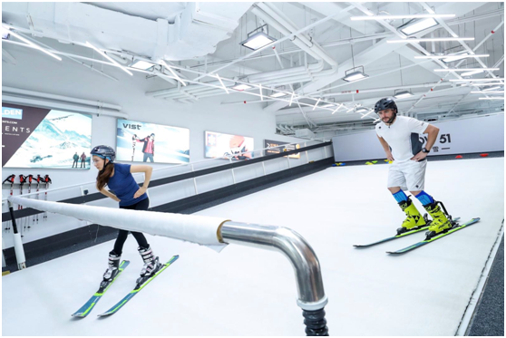 打破时间空间壁垒！SNOW51滑雪模拟机引领都市潮流_冰雪-滑雪赛事_新浪竞技风暴_新浪网