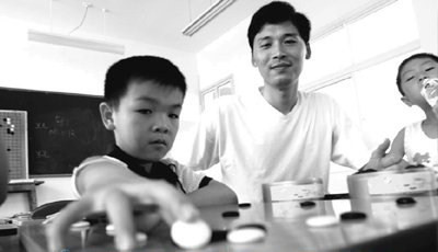 柯洁崛起路：娘胎里开始学棋 蛰伏中突破爆发|柯洁|围棋|世界冠军|金志锡|崔哲瀚_手机新浪网