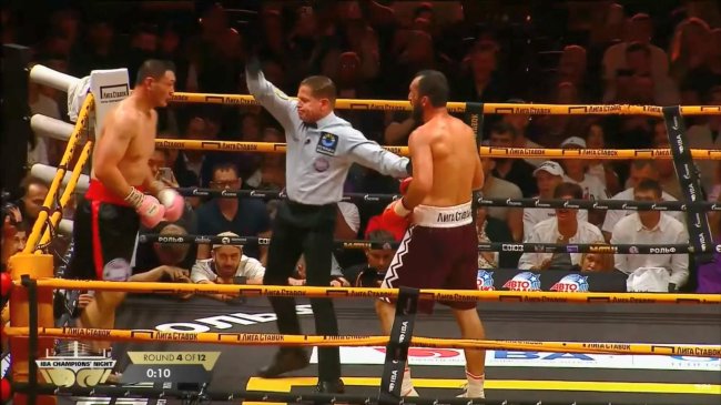 张兆鑫4回合被TKO 第二次挑战世界金腰带失败_拳击_新浪竞技风暴_新浪网