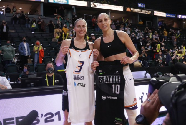 41岁WNBA巨星可能退役 球迷呼唤令她泪洒赛场_NBA_新浪竞技风暴_新浪网