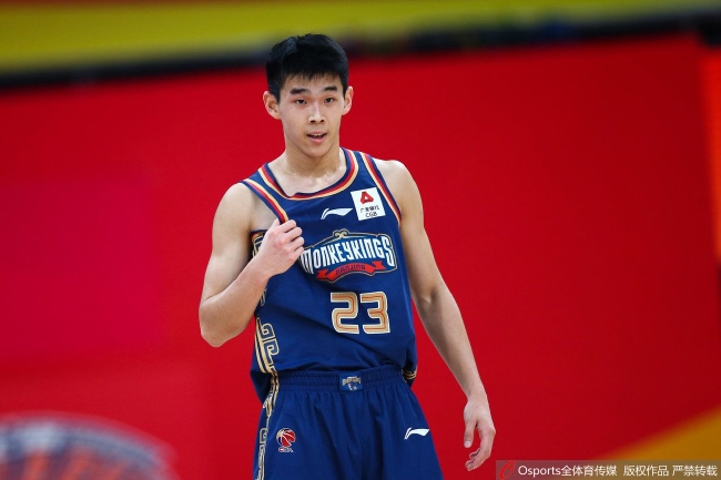 单骑救主！林葳连中两记三分 上海同曦进加时_CBA_新浪竞技风暴_新浪网