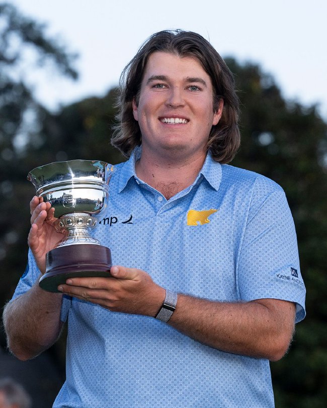 希普利不僅與Tiger Woods同組 還收穫大師賽最佳業餘獎 - 新浪香港