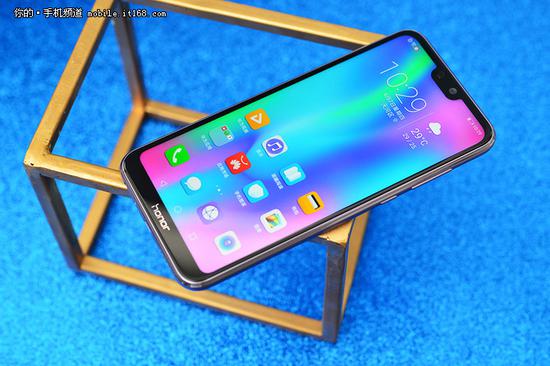 荣耀9i详细评测：有颜有范的千元实力派|荣耀|千元机|颜值_新浪科技_新浪网