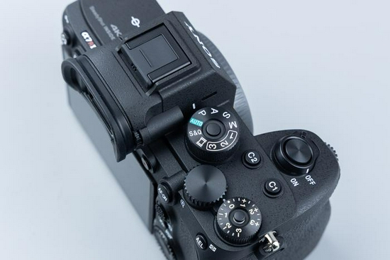 235万像素屏幕贴心升级 全新索尼A7R4A使用体验|索尼|A7R4A_新浪科技_新浪网