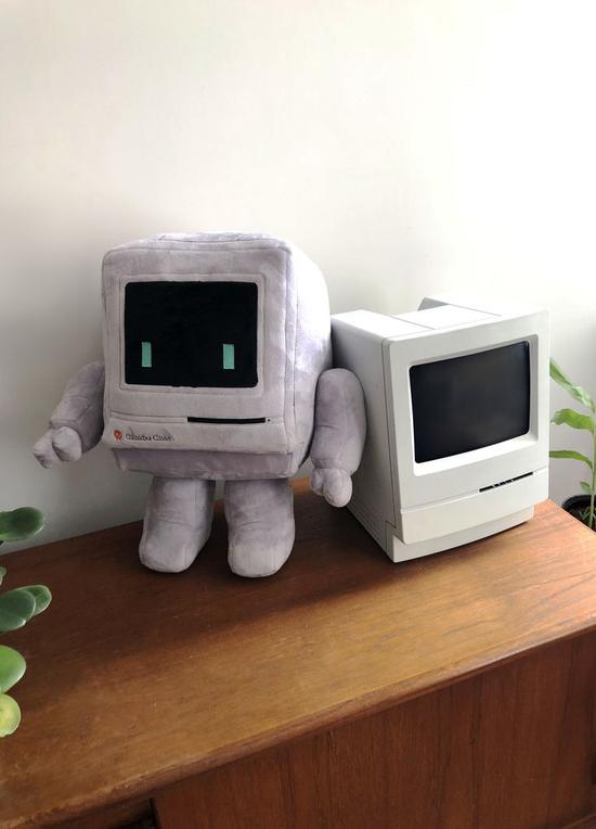 细节也逼真的Macintosh毛绒玩具|Macintosh|Mac|玩具_新浪科技_新浪网