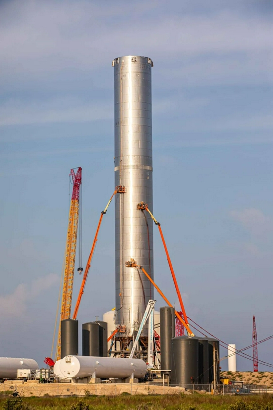航天史上最大一级火箭首次点火试射|航天|火箭|SpaceX_新浪科技_新浪网
