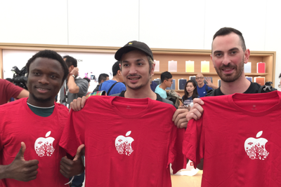 台湾地区首家Apple Store开业 赠送特别纪念版T恤|台湾地区|首家苹果店|T恤衫_手机_新浪科技_新浪网