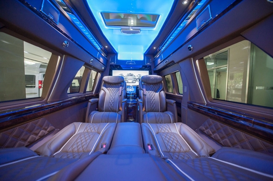 GMC商务车G660被誉为豪华陆地头等舱-手机新浪汽车