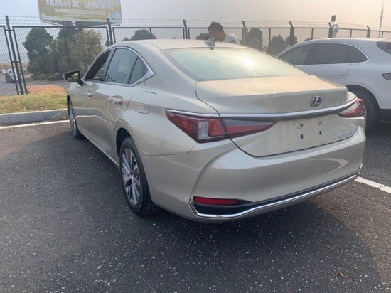 22款雷克萨斯ES250四驱豪华版最低报价-新浪汽车