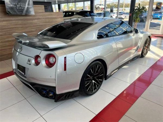 2023款日产GTR价格直降30万 港口直营店-手机新浪汽车