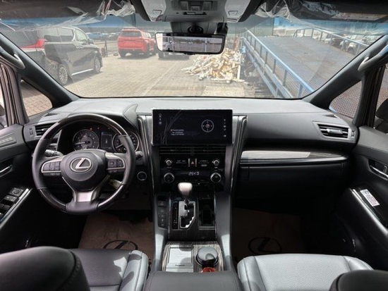 2023款雷克萨斯LM350售219.80万元起-手机新浪汽车