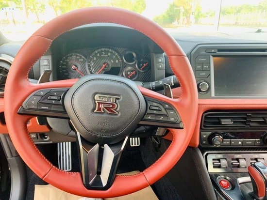 一骑绝尘23款日产GT-R实拍现车可预订-手机新浪汽车