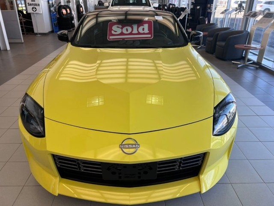 23款日产3.0T小恶魔400Z性能版现车到店-新浪汽车