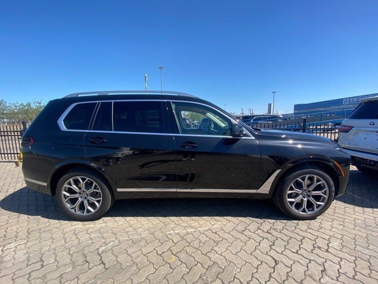 23款宝马X7最低95万 大型SUV配置解析-新浪汽车